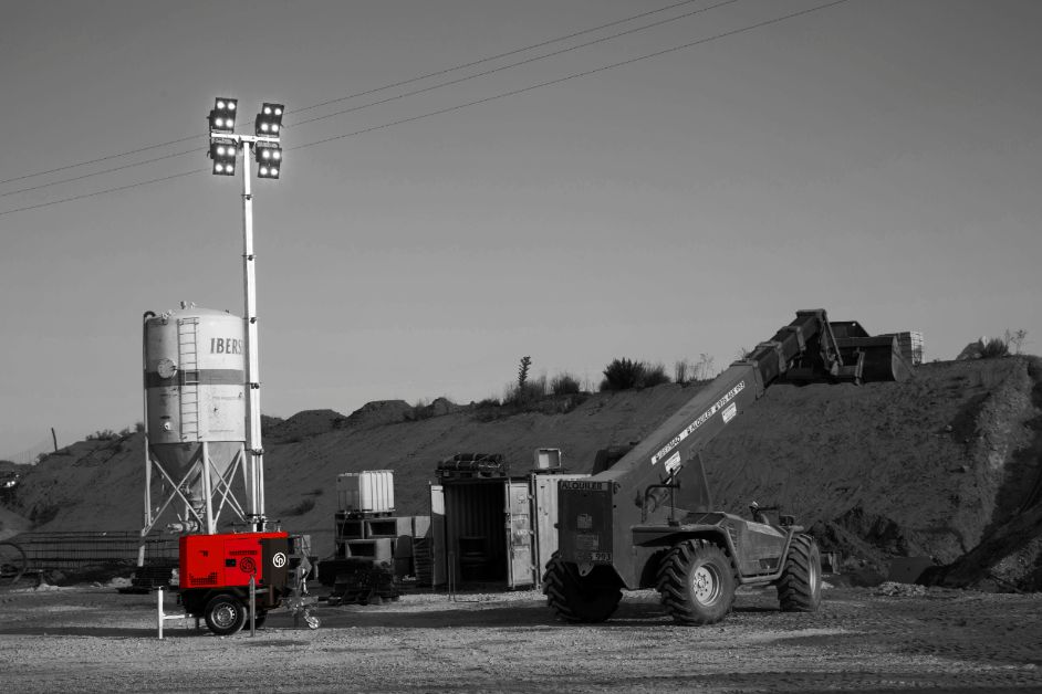 Chicago Pneumatic’s CPLT H6LED light tower provides efficiency on the ...